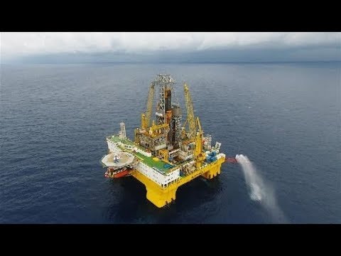 China successfully extracts gas from "flammable ice" - YouTube