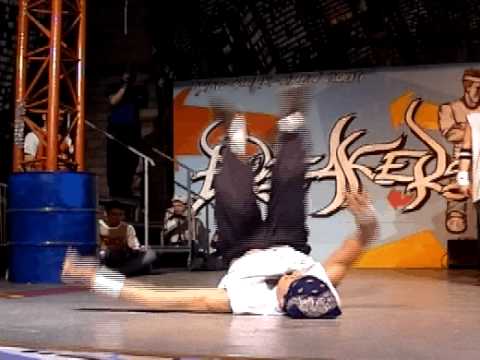 Top9 (St. Petersburg) on breakdance festival OPEN4 (2004) in Moscow (Russia)
