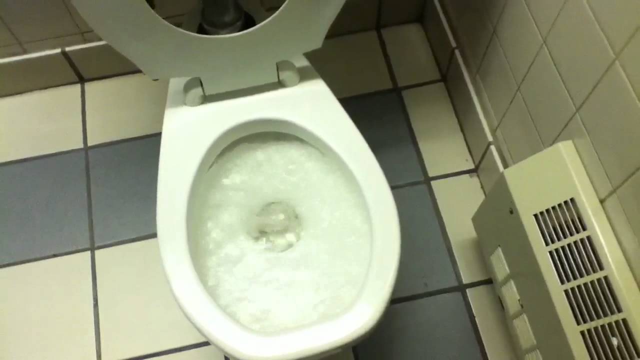 1987-1989 American Standard Baby Devoro toilet - YouTube