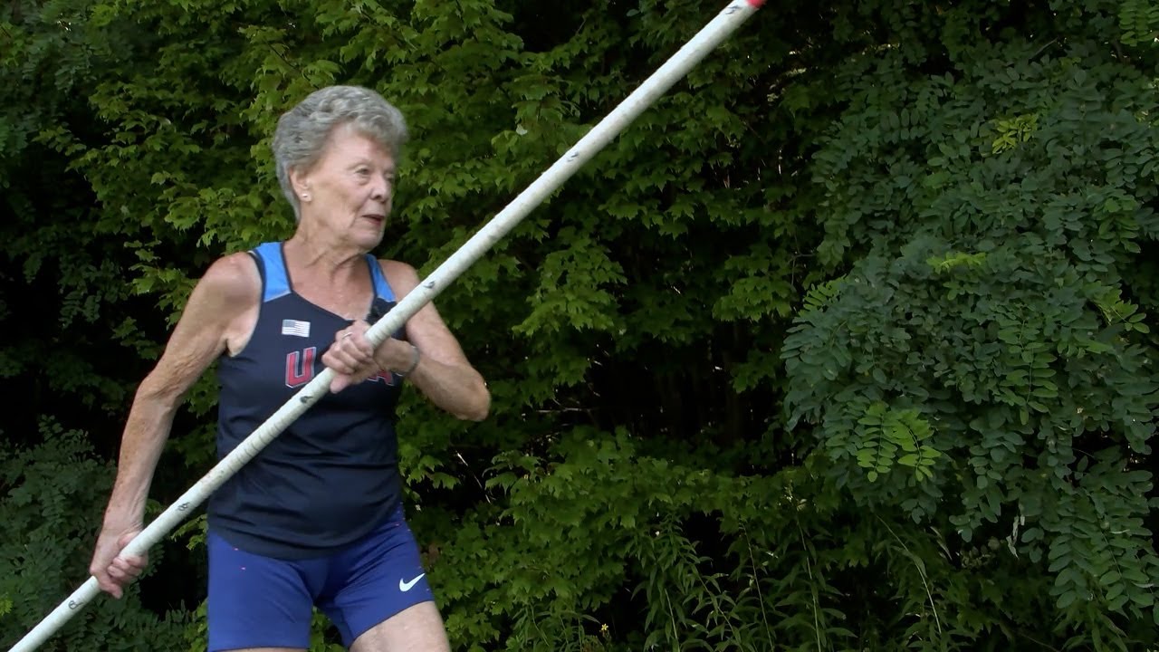 Flo Meiler: A Track and Field Star at Age 89 - YouTube