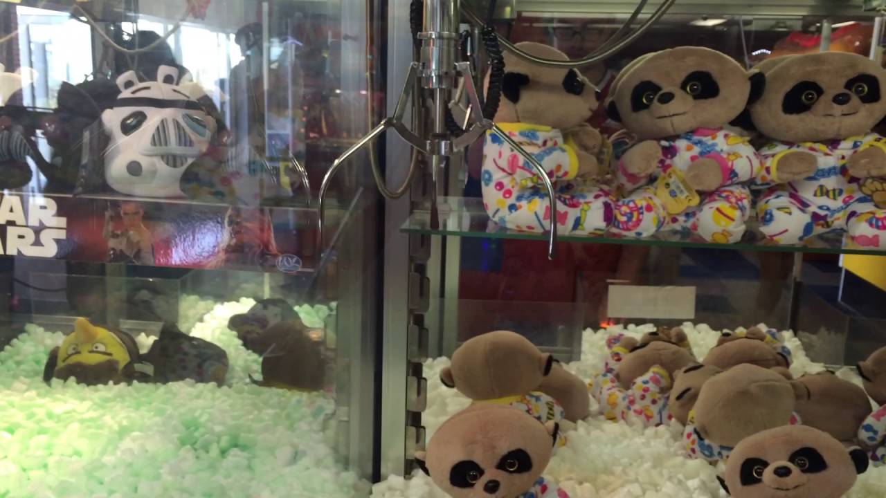 Mega Crane Claw Machine (Meerkat Oleg) - YouTube