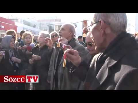 Akp Genel Merkezi Önünde Şehit Babasının Muhteşem Konuşması!!