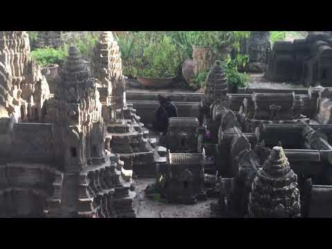 A miniature angkorwat built by Dy Proeung, architect. - YouTube