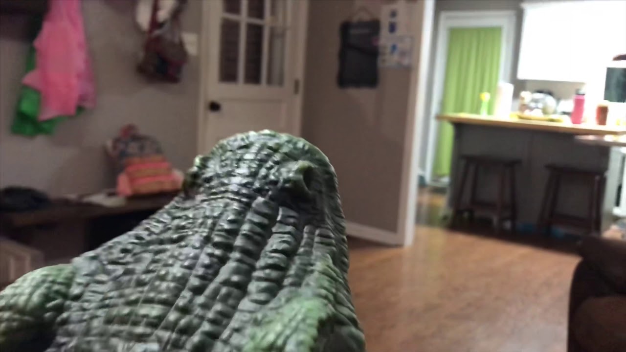 Gator Puppet meets Jason Voorhees - YouTube