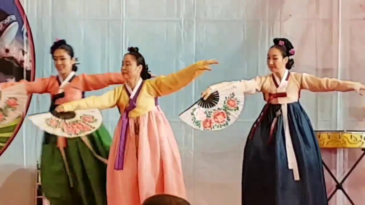Danza tradizionale coreana - YouTube