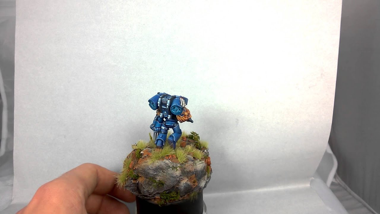 Ultramarine vanguard veteran with lightning claws - YouTube