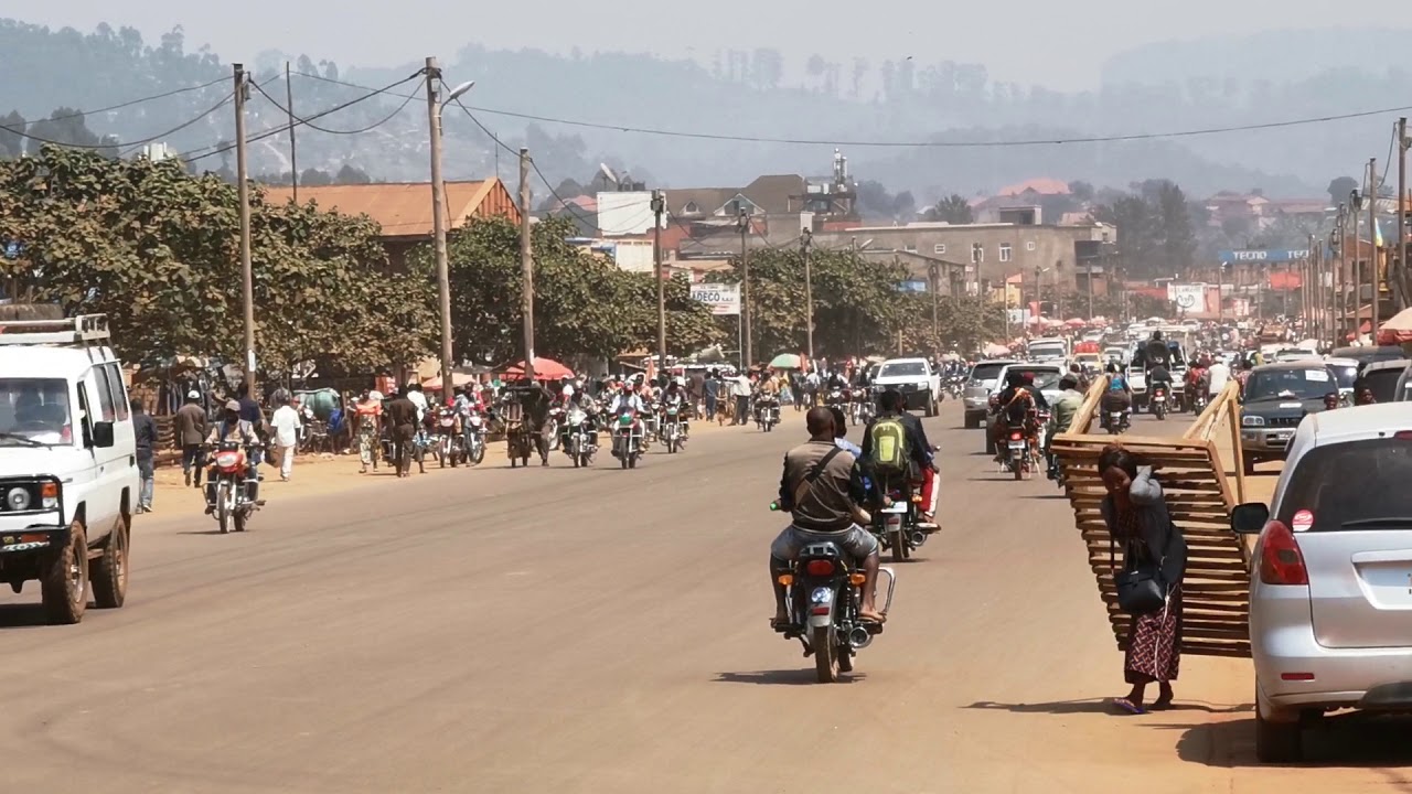 Traffic in DR Congo - YouTube