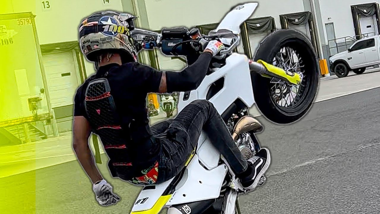 Learning how to wheelie a Supermoto! - YouTube