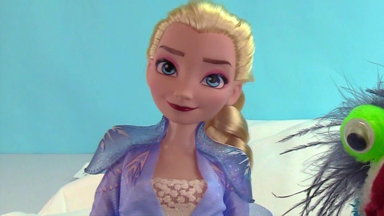 Fizzy Plays With Disney's Frozen Characters Elsa And Olaf | Fun Videos ...