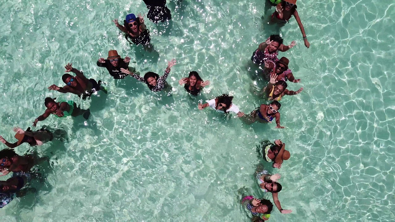 Bahia de las Aguilas, República Dominicana - Alejate con Ale - YouTube