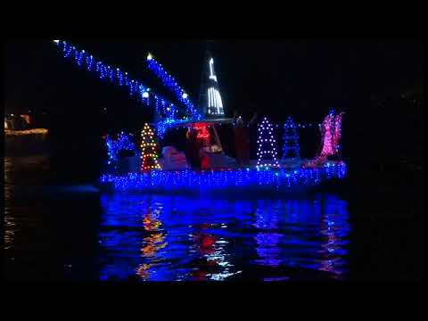 Venice Christmas Boat Parade 2017 - YouTube