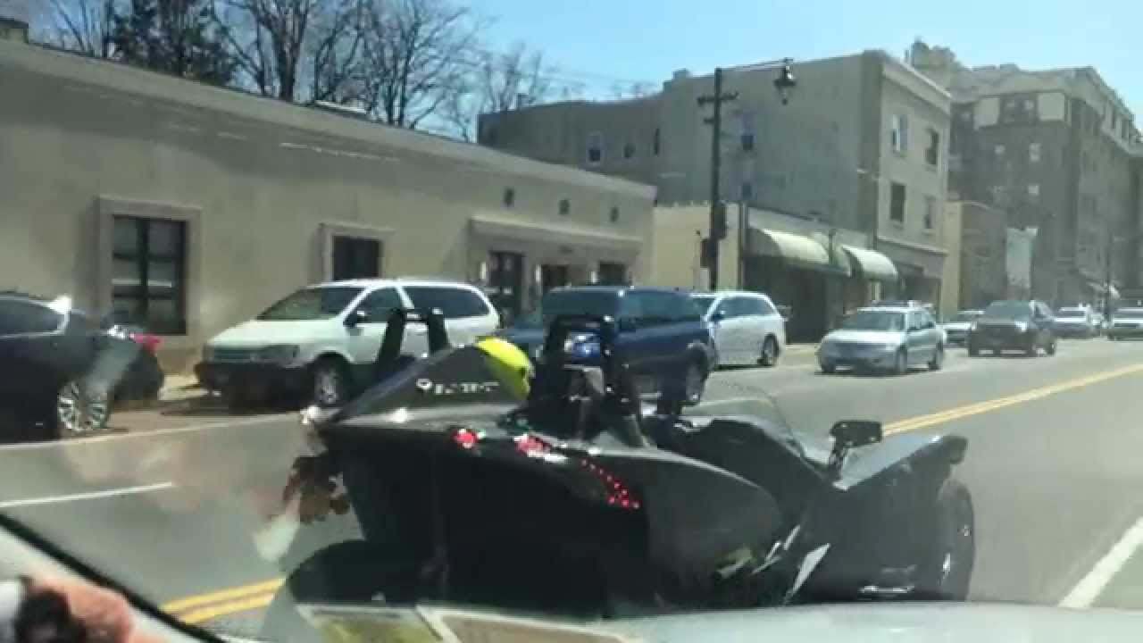 Polaris Slingshot Spotted Driving - YouTube