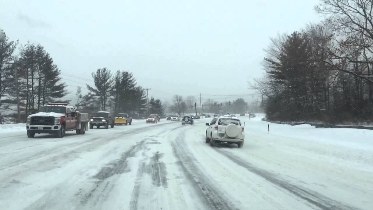 Light Snow Lebanon NH - YouTube