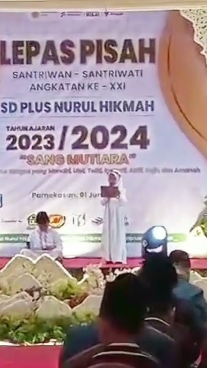 Penampilan Gitra saat acara perpisahan anak SD kelas 6 - YouTube