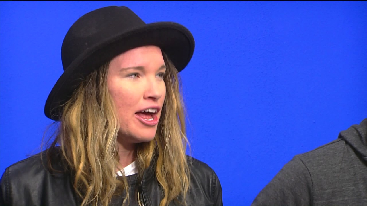 Edison performs 'Open Road' - YouTube