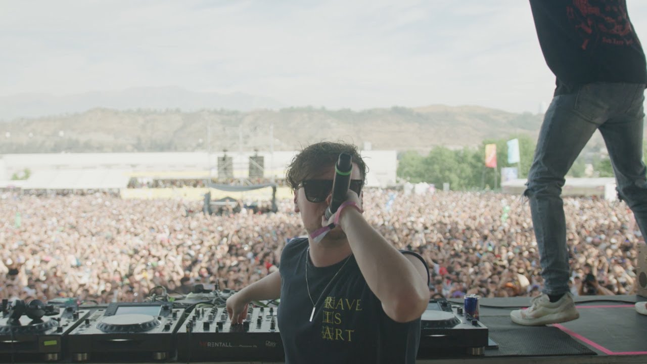 CREAMFIELDS CHILE MAINSTAGE MAYHEM 😈 - YouTube