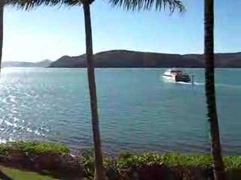 View from a room... Daydream Island Stylee - YouTube