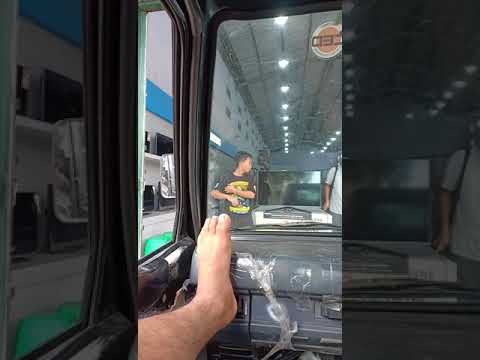 Skil terbaru cium ketiak