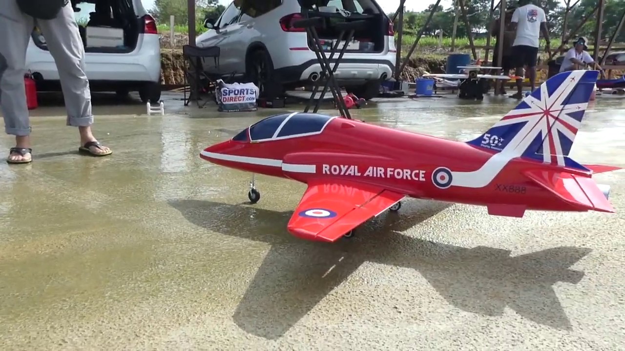 Maiden flight Sebart RC Mini BAe Hawk with Kingtech K45G3 - YouTube