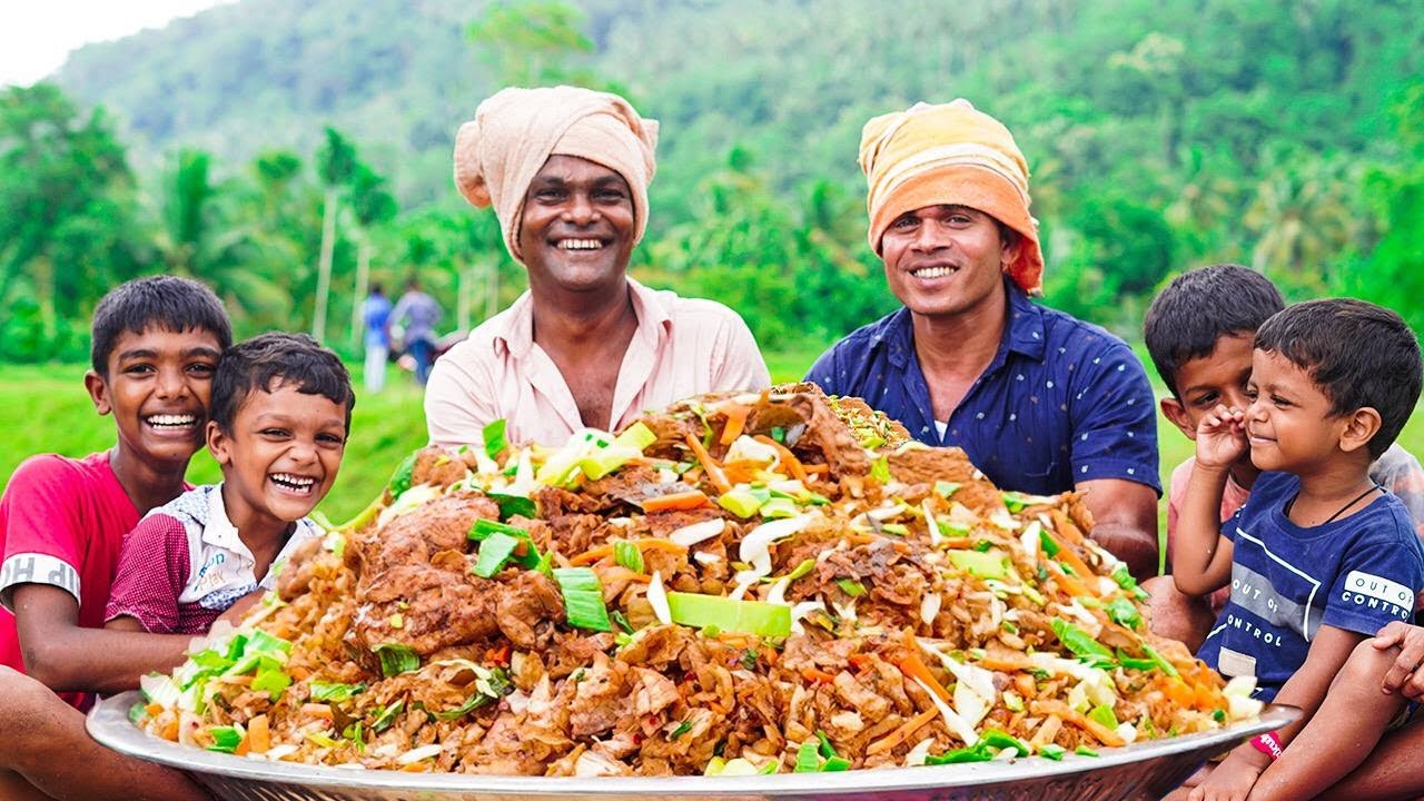 CHICKEN KOTTU | Chicken Kottu and Gravy Cooking and Eating | Kottu ...