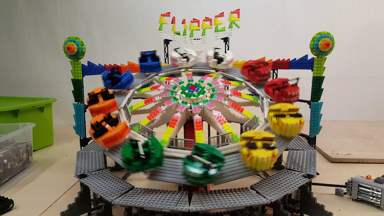 Lego manège flipper - YouTube