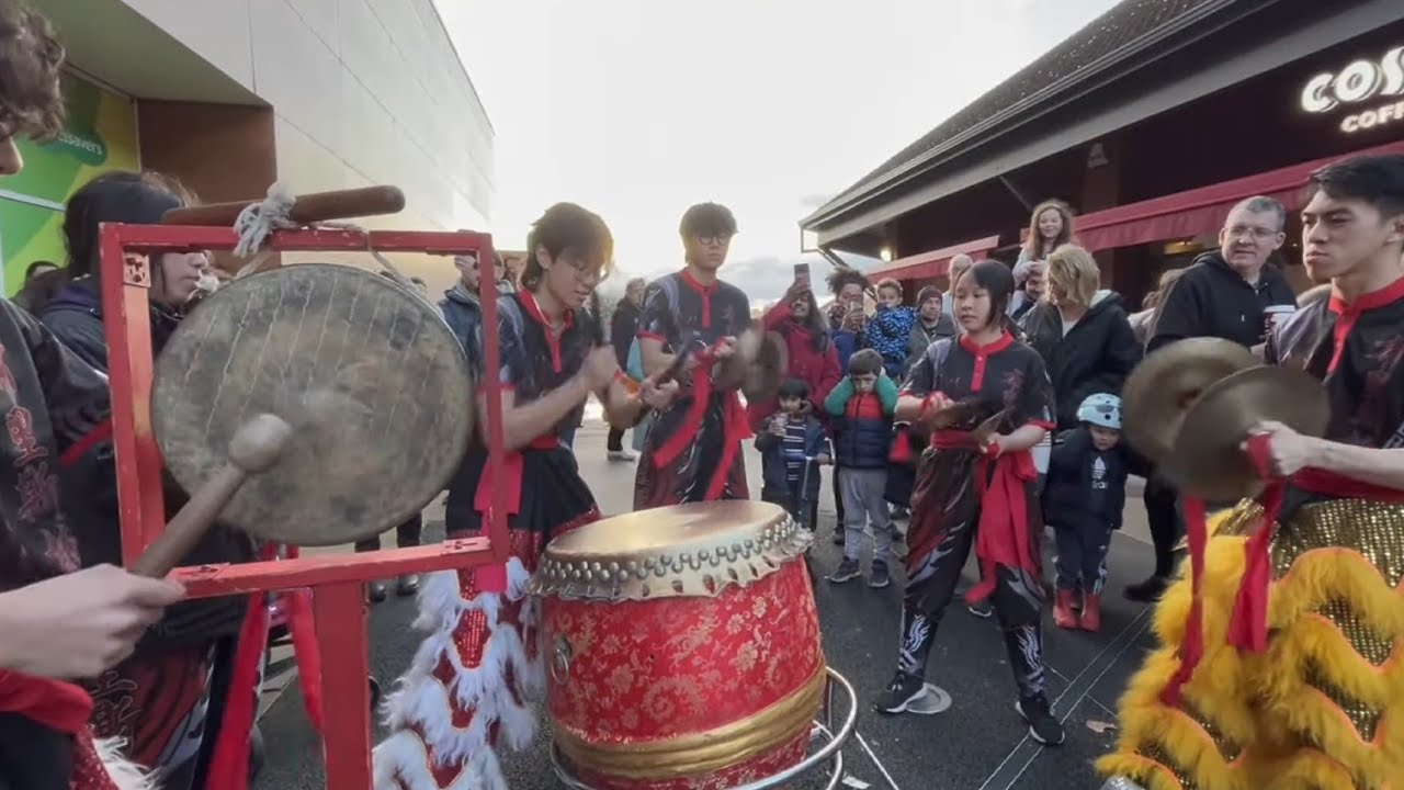 UoB Lion Dance Drumming - YouTube