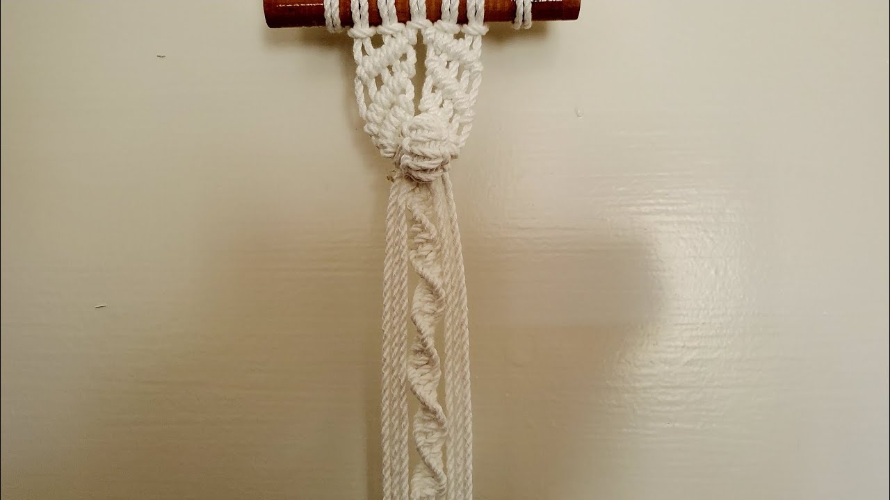 Berry knot macrame tutorial Macrame pattern Macrame wall hanging - YouTube