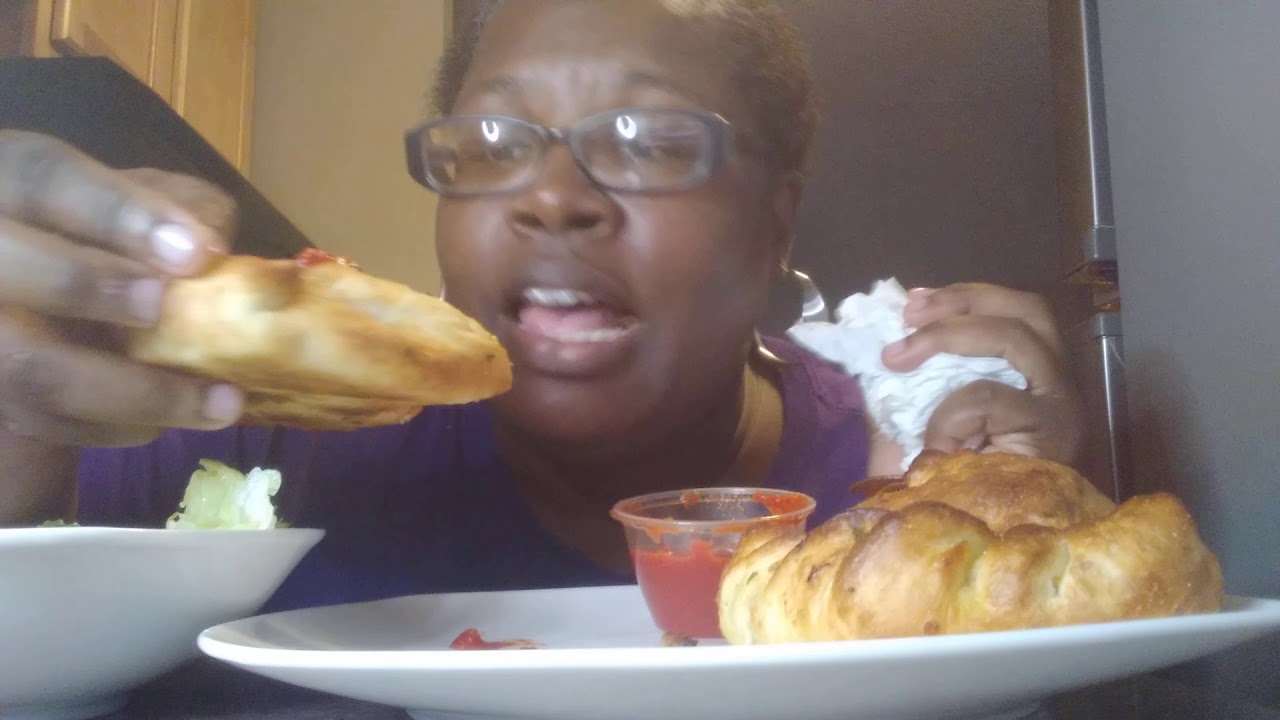 HY-VEE KITCHEN CALZONE @SALAD, MUKBANG! - YouTube