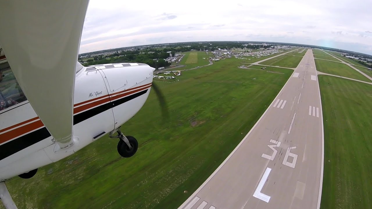 2019 Oshkosh RIPON-FISK Approach to Runway 36L with ATC Audio July 21 ...