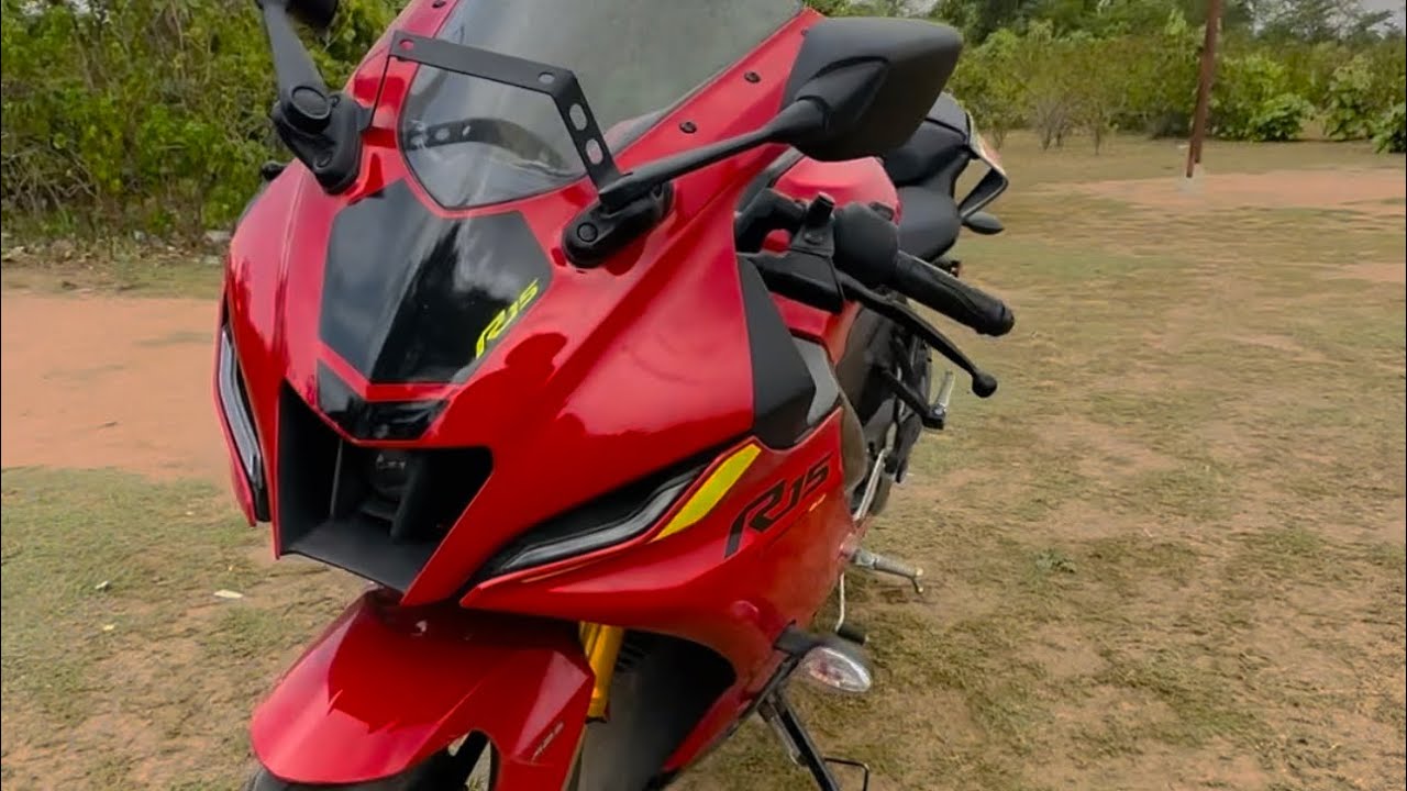 Yamaha r15 v4 sound check - YouTube