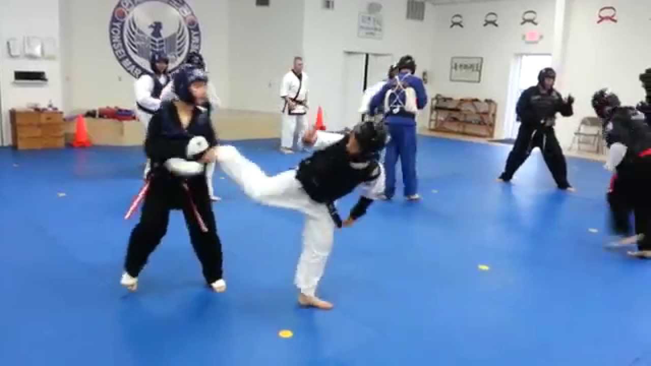 Adult Basic Sparring at Yonsei Martial Arts - YouTube