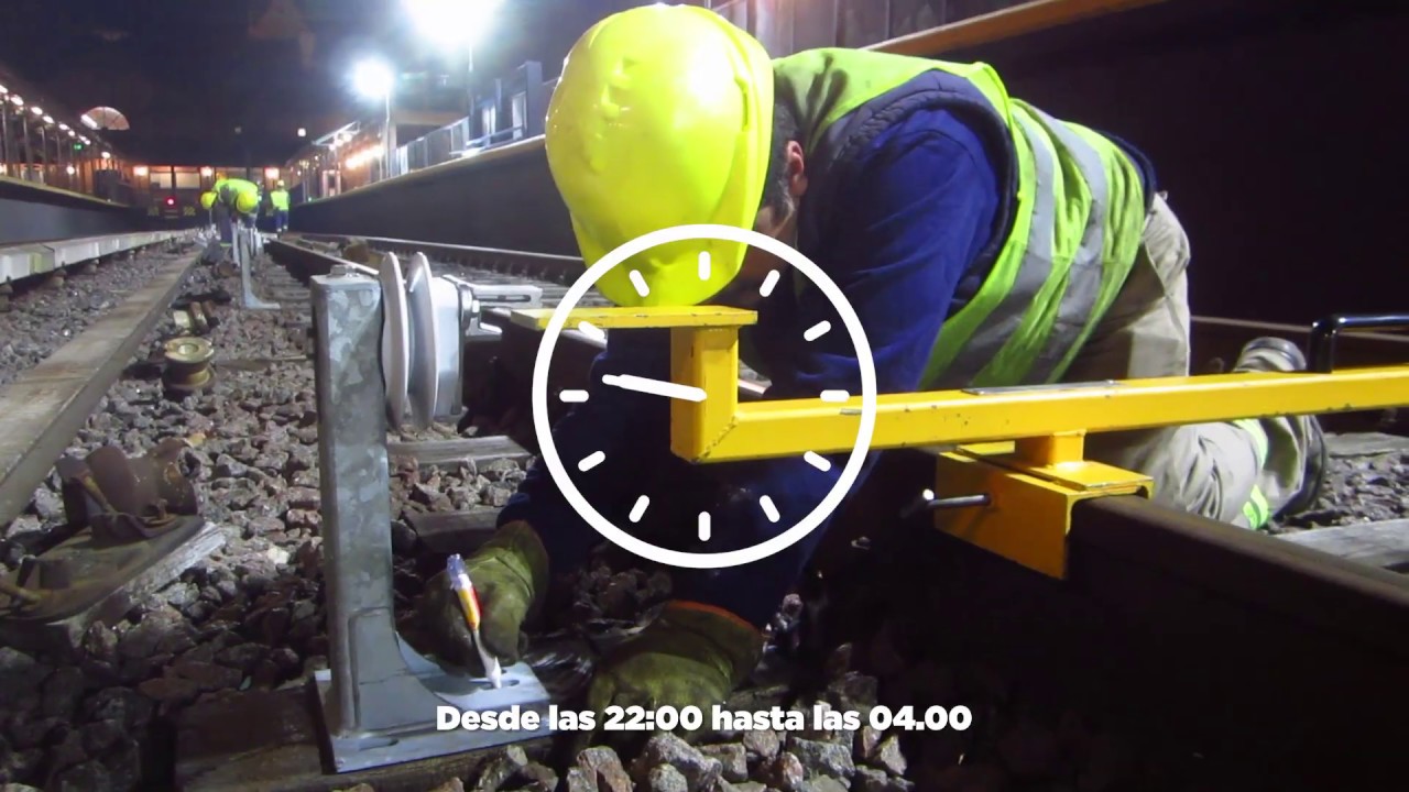Reemplazo del tercer riel en la estación Tigre de la línea Mitre - YouTube