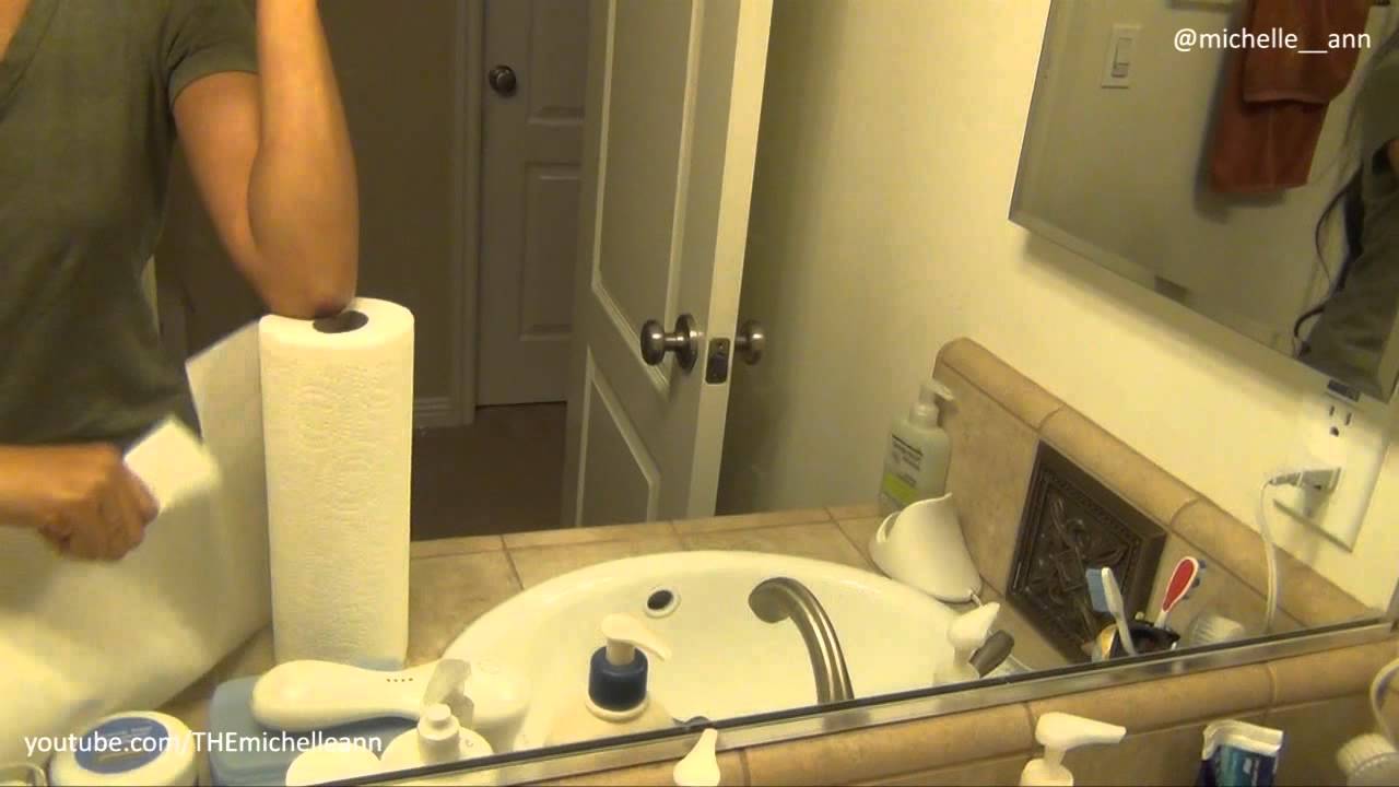 How to Kill a Spider (I'm a spider killing machine) - YouTube