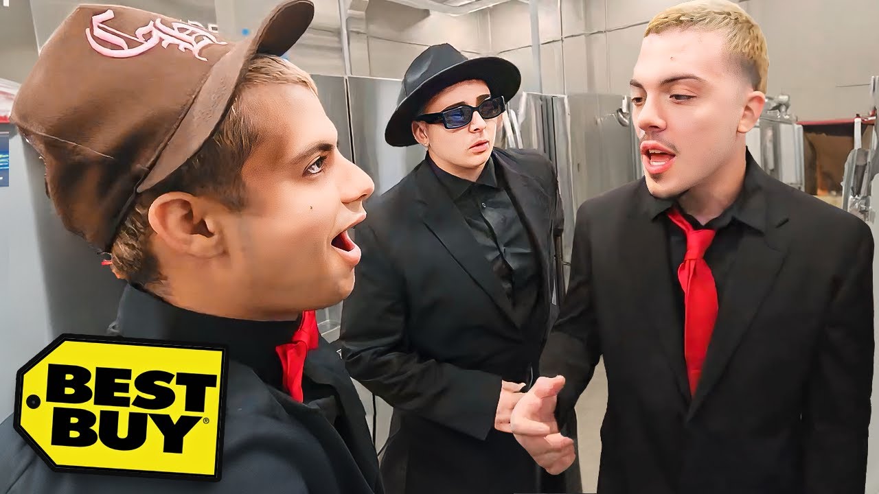 Stable Ronaldo, Adapt & Lacy CLIP Farm In Best Buy.. - YouTube