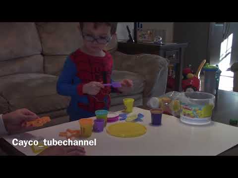 Cayco Is Playing a Play Doh!!