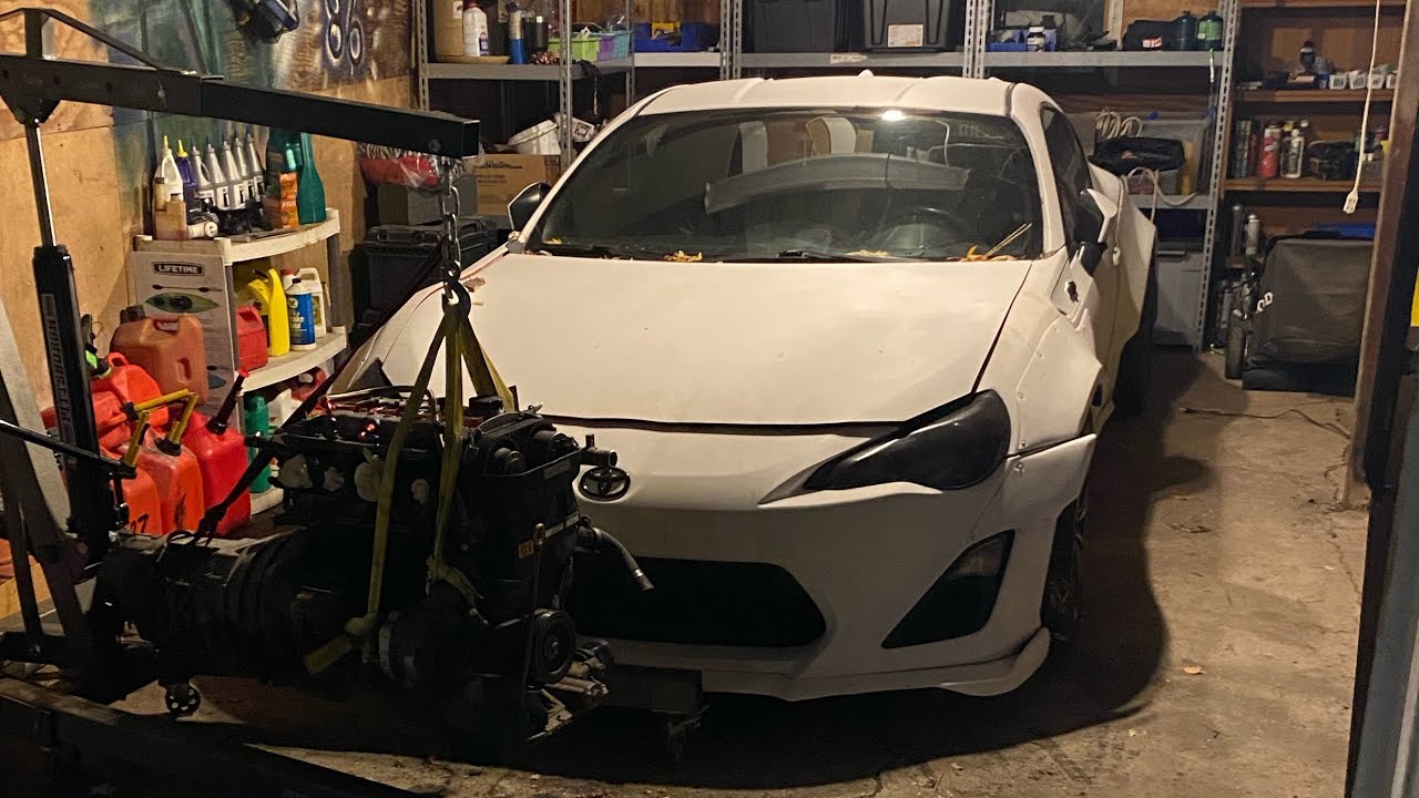 Toyota GT86 engine swap pt.4 - YouTube