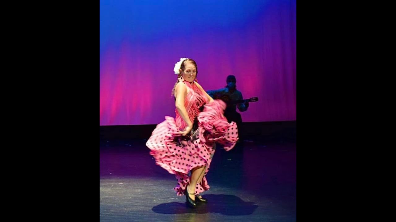 Flamenco footwork lesson 1 - YouTube