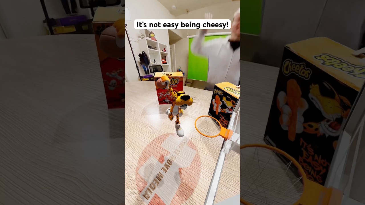 Chester Cheetah action figure slam dunk animation! #shorts #basketball ...
