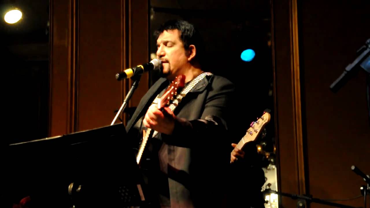 Michael Sullivan - Deslizes - YouTube