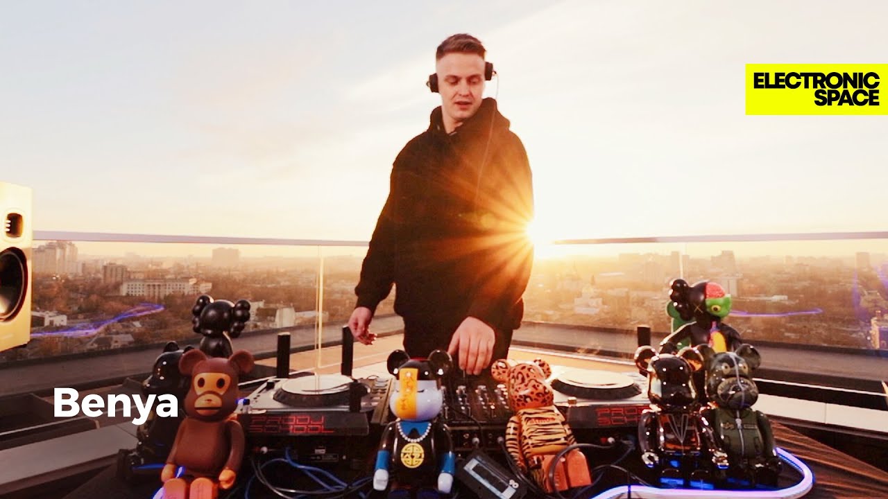 Benya - Live @ Electronic Space, Odesa, Ukraine at sunset Melodic ...