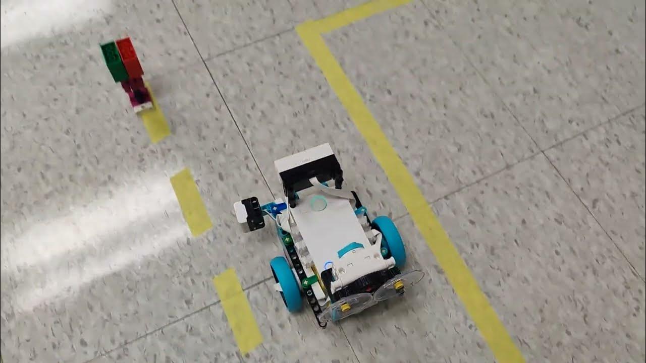 LEGO Spike Bot Autonomous Intersection - YouTube