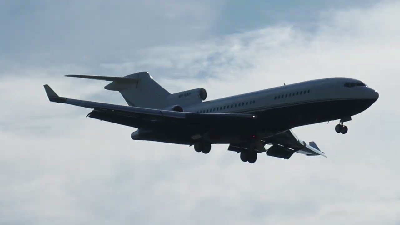 Boeing 727 VP-BAP Landing at KPSM - YouTube