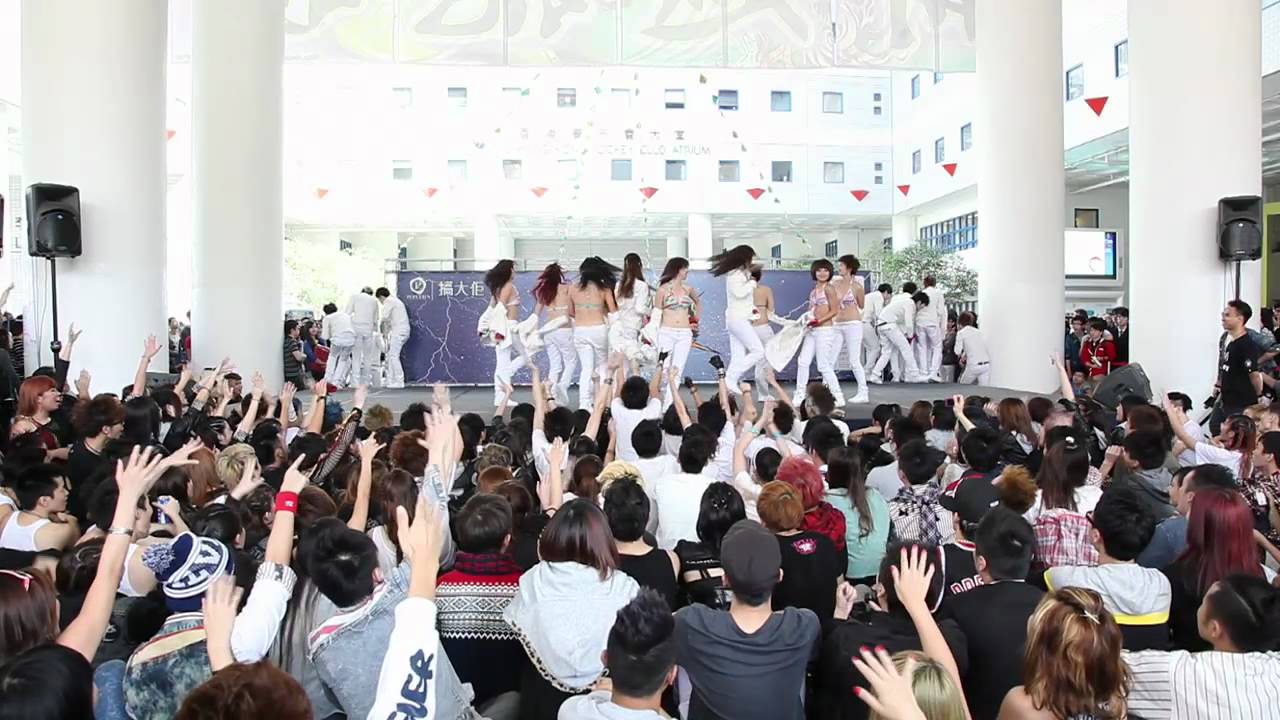 Joint U Mass Dance 2011 @ UST - UST - YouTube