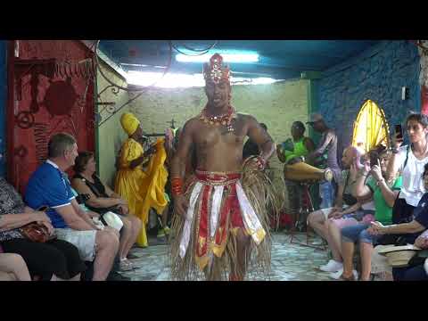 Havana-Kuba'da bir garip dans gösterisi