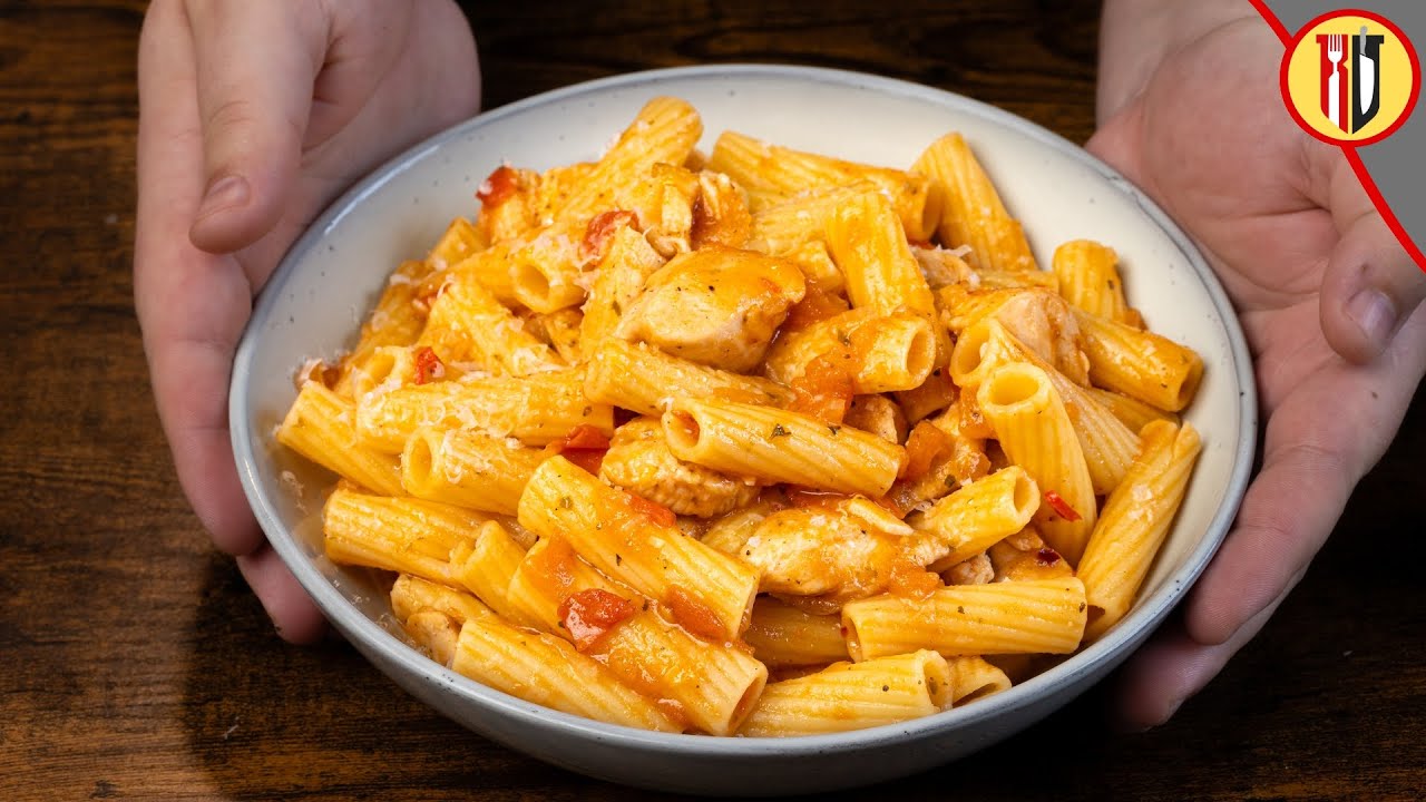 Chicken and tomato rigatoni pasta - YouTube