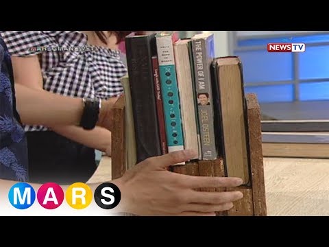Handy Mars: Plywood book display case by Dave Bornea