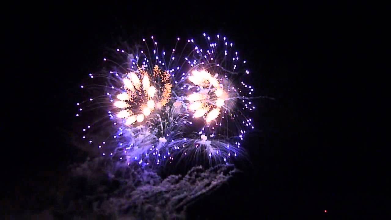 Fireworks @ Pyromagic & Sound Wave Szczecin Live 2011 - part 1 - YouTube
