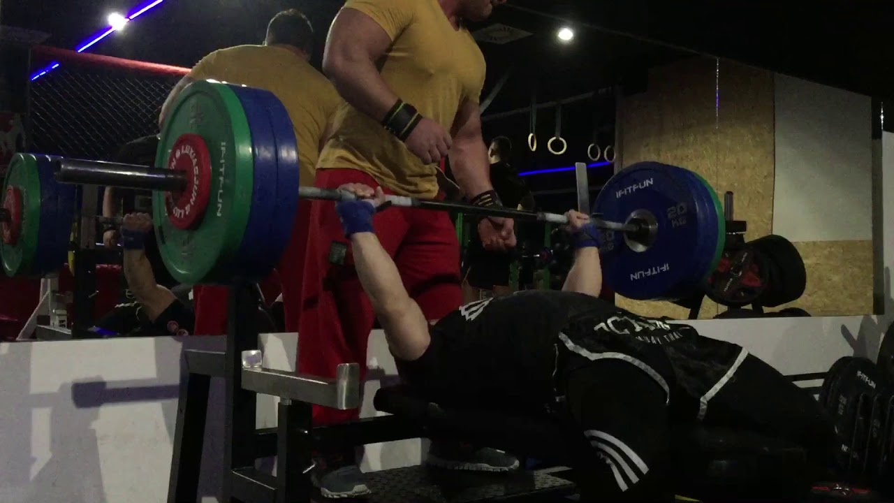 125kg 3x4 ;) - YouTube