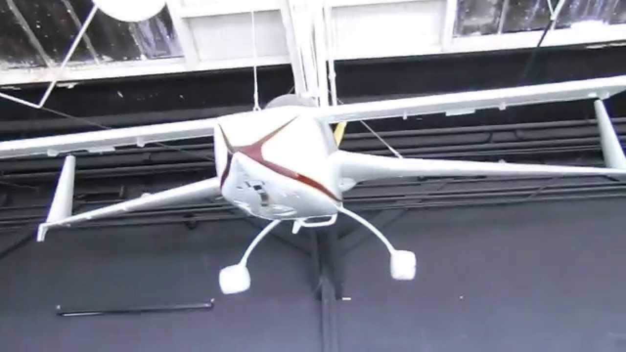 Experimental Cozy Canard Aircraft N45LE with Lycoming 0-235 engine ...