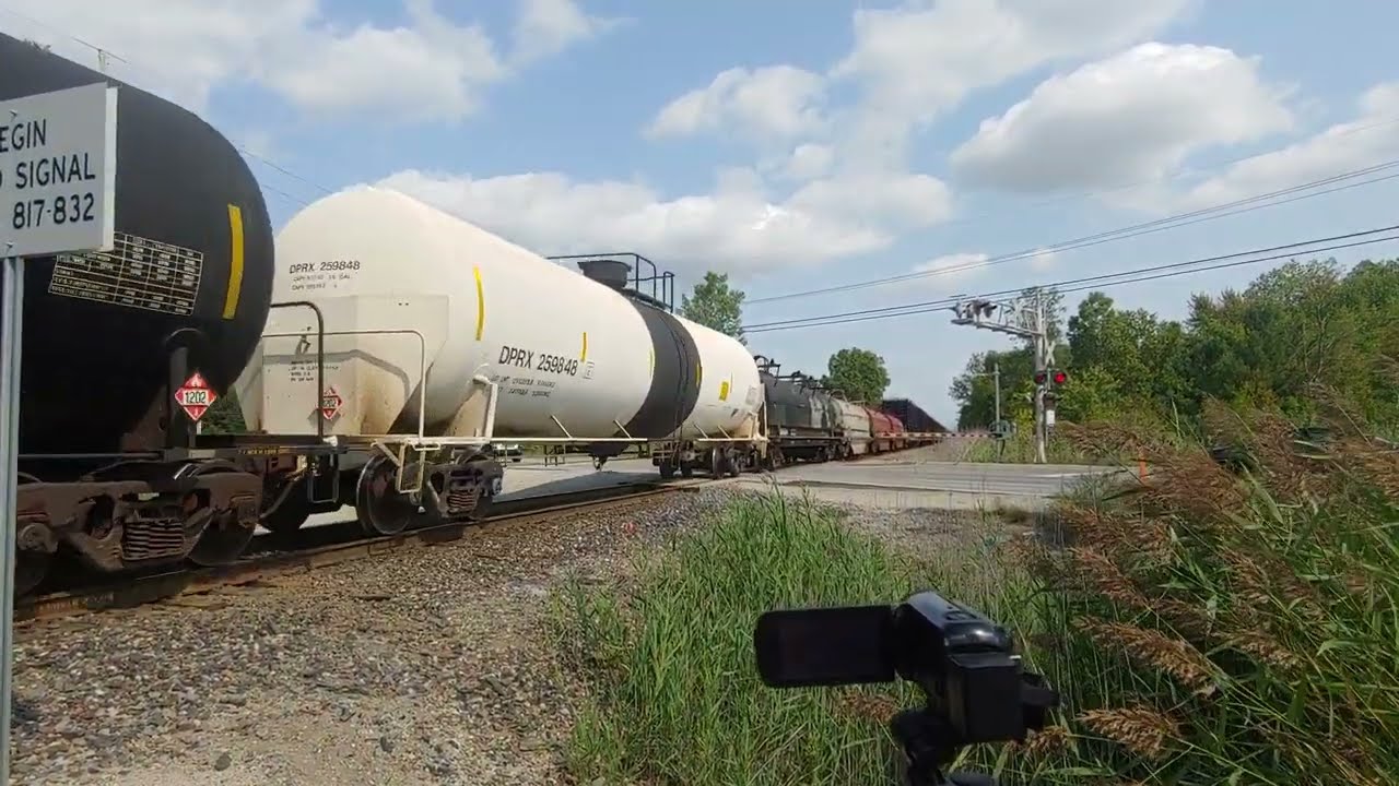 #9/14/22 CN #M385 SB Train Mixedfreight Leading *DEPARTS* With 2 CNS ...